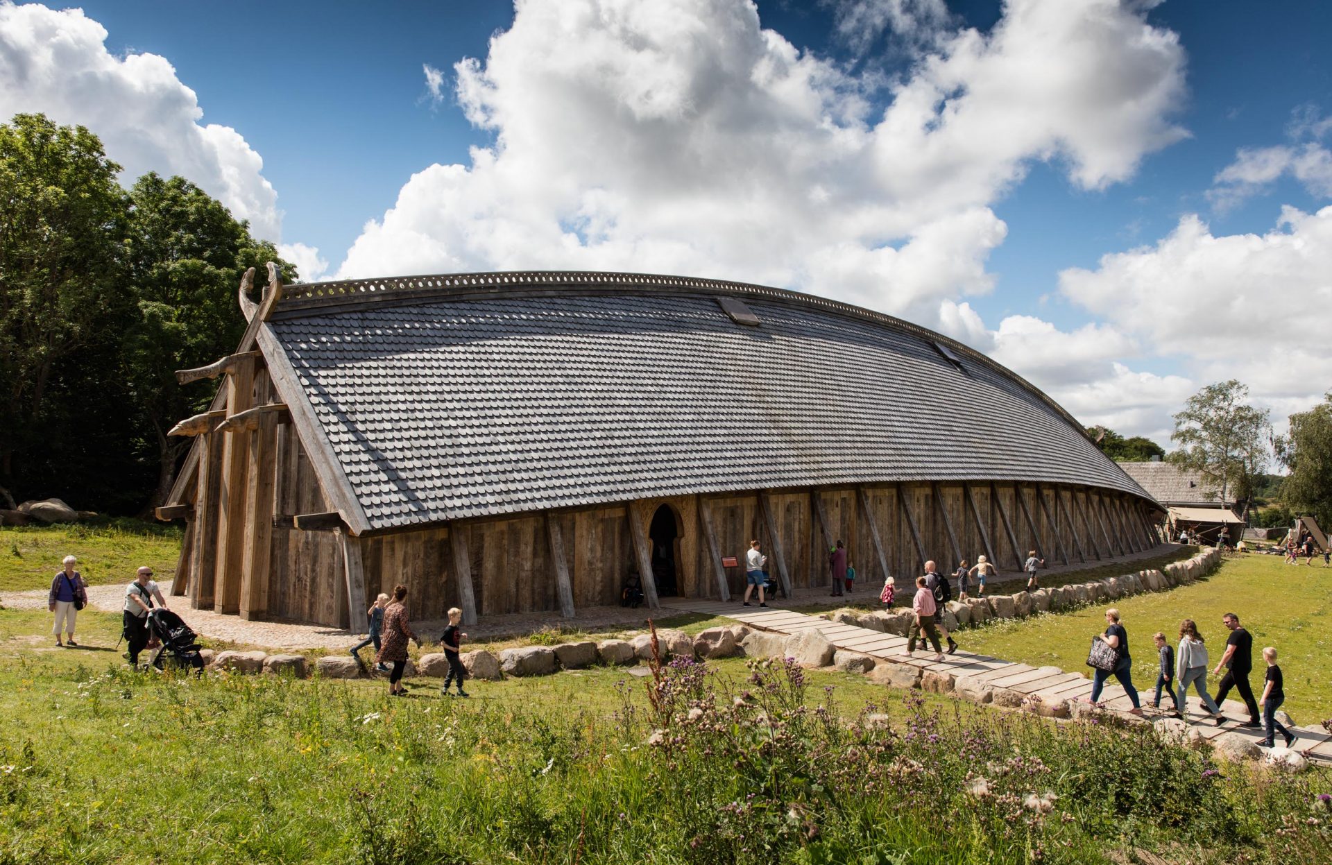 Experience Denmark's largest Viking hall - up close! - Sagnlandet Lejre